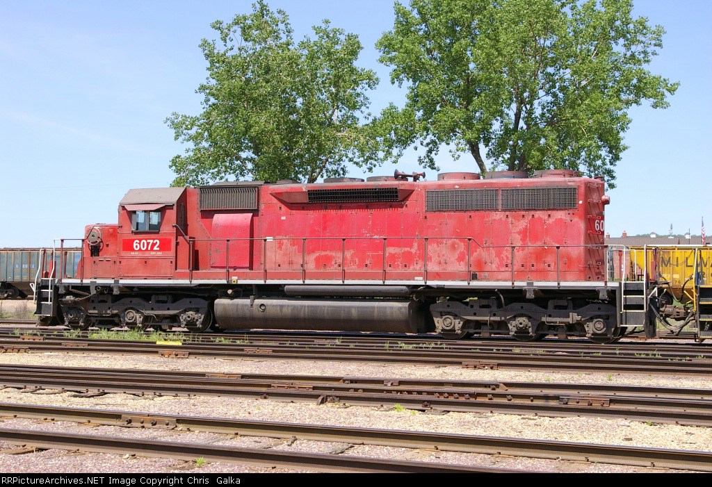 DME 6072 in UP yard